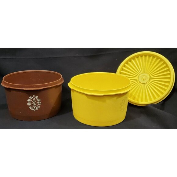 Tupperware | Kitchen | Vintage Tupperware 2 Short Midi Canisters 298 ...